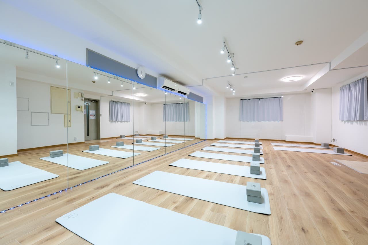 広々52㎡✨16~17人踊れるフルリフォーム済み超綺麗なスタジオ💃ヨガマット完備でレッスンにも最適✨の写真13