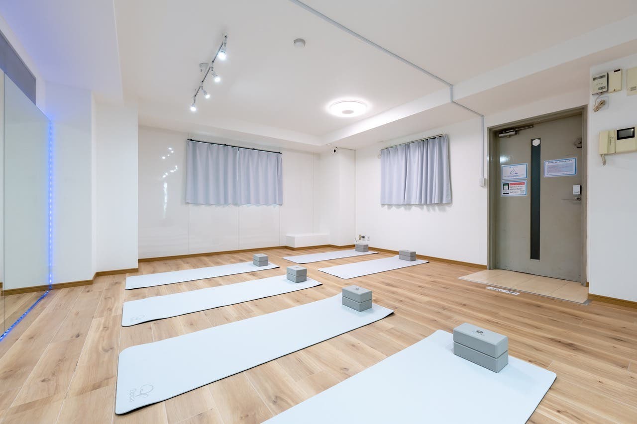 広々52㎡✨16~17人踊れるフルリフォーム済み超綺麗なスタジオ💃ヨガマット完備でレッスンにも最適✨の写真14