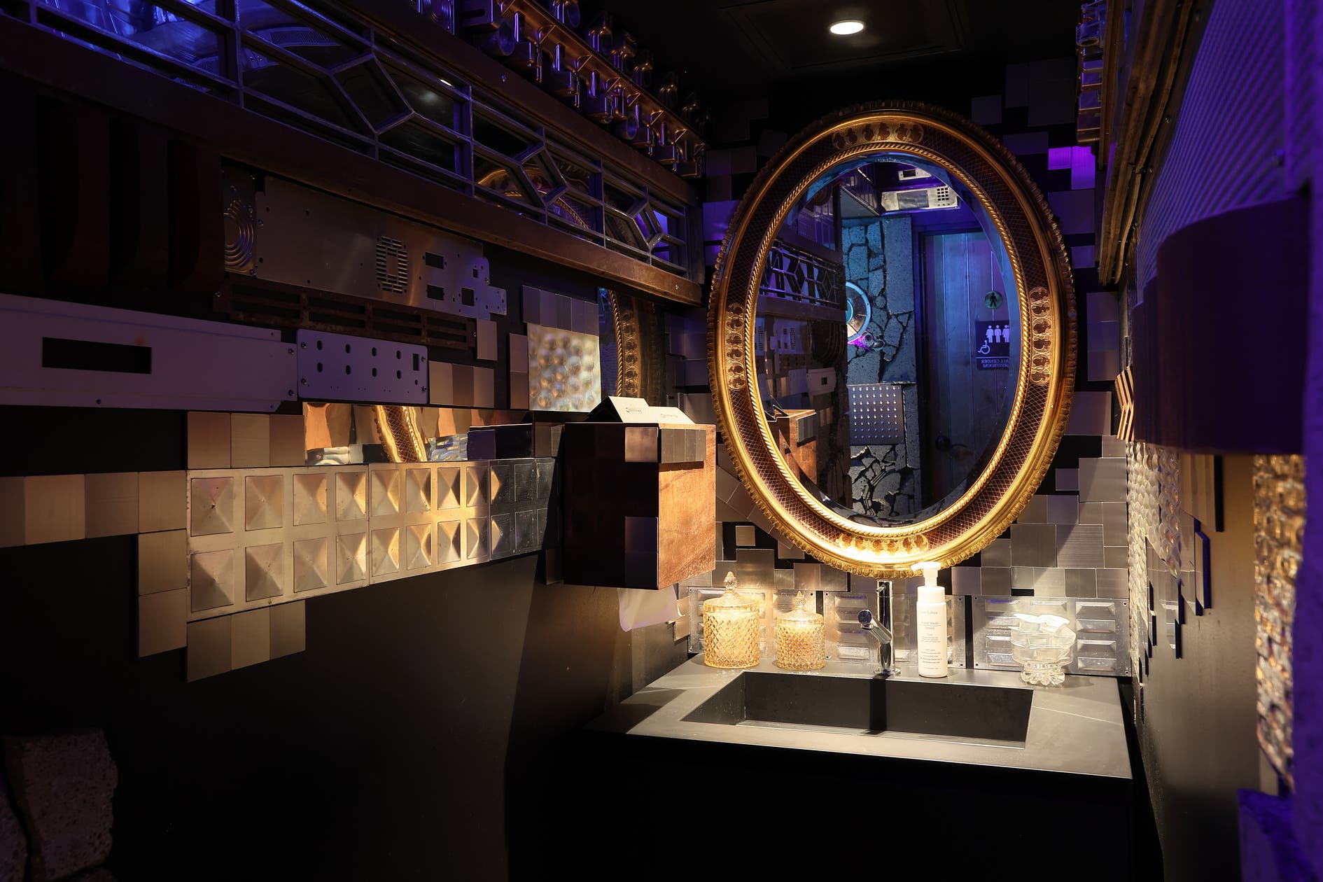 撮影に最適なコンセプトバーラウンジの写真6