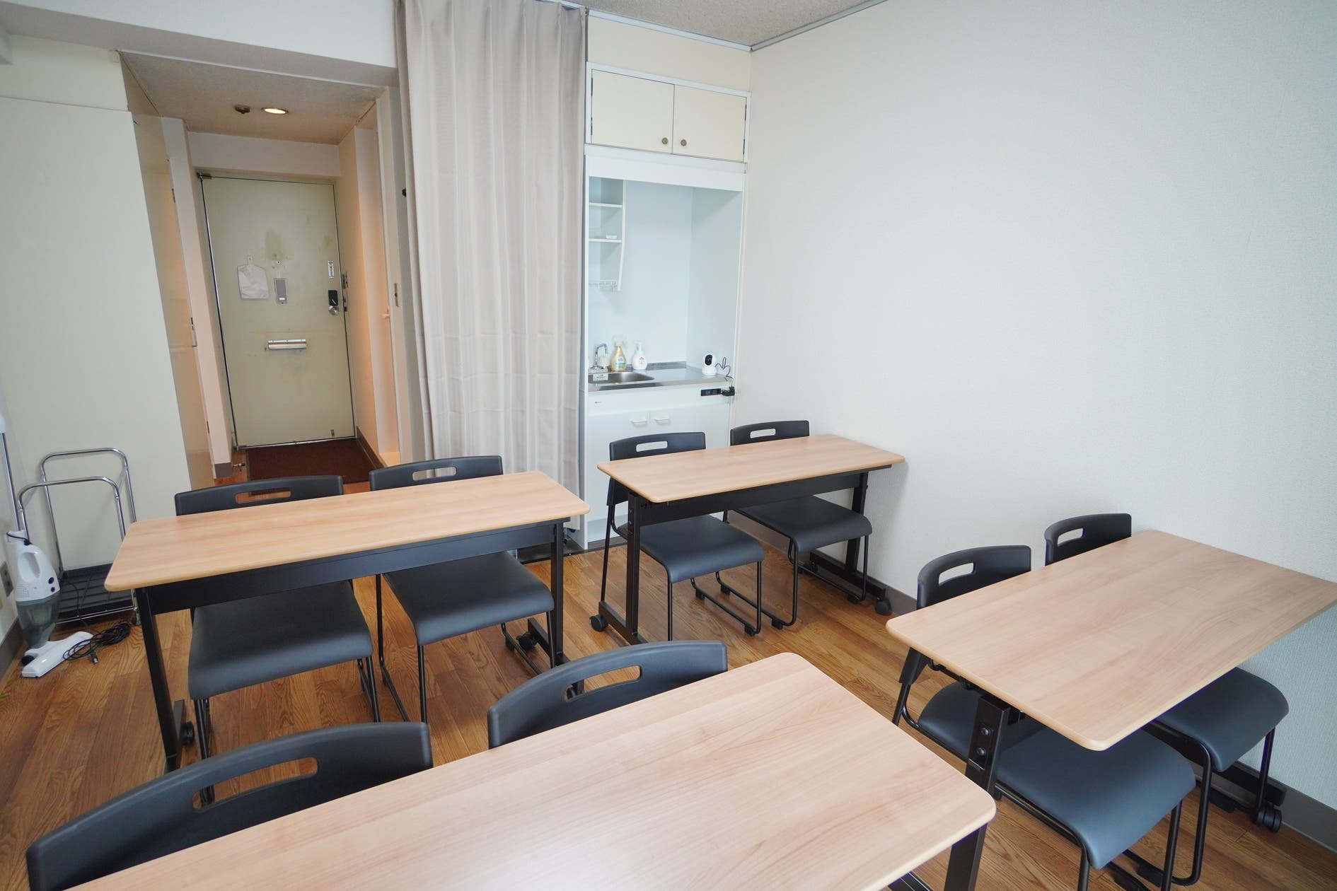 ＜栄ミーティングポイント＞サカエチカ徒歩5分🚃Wi-Fi📶プロジェクター🎥会議/セミナー/Zoom/ボドゲ/撮影の写真7