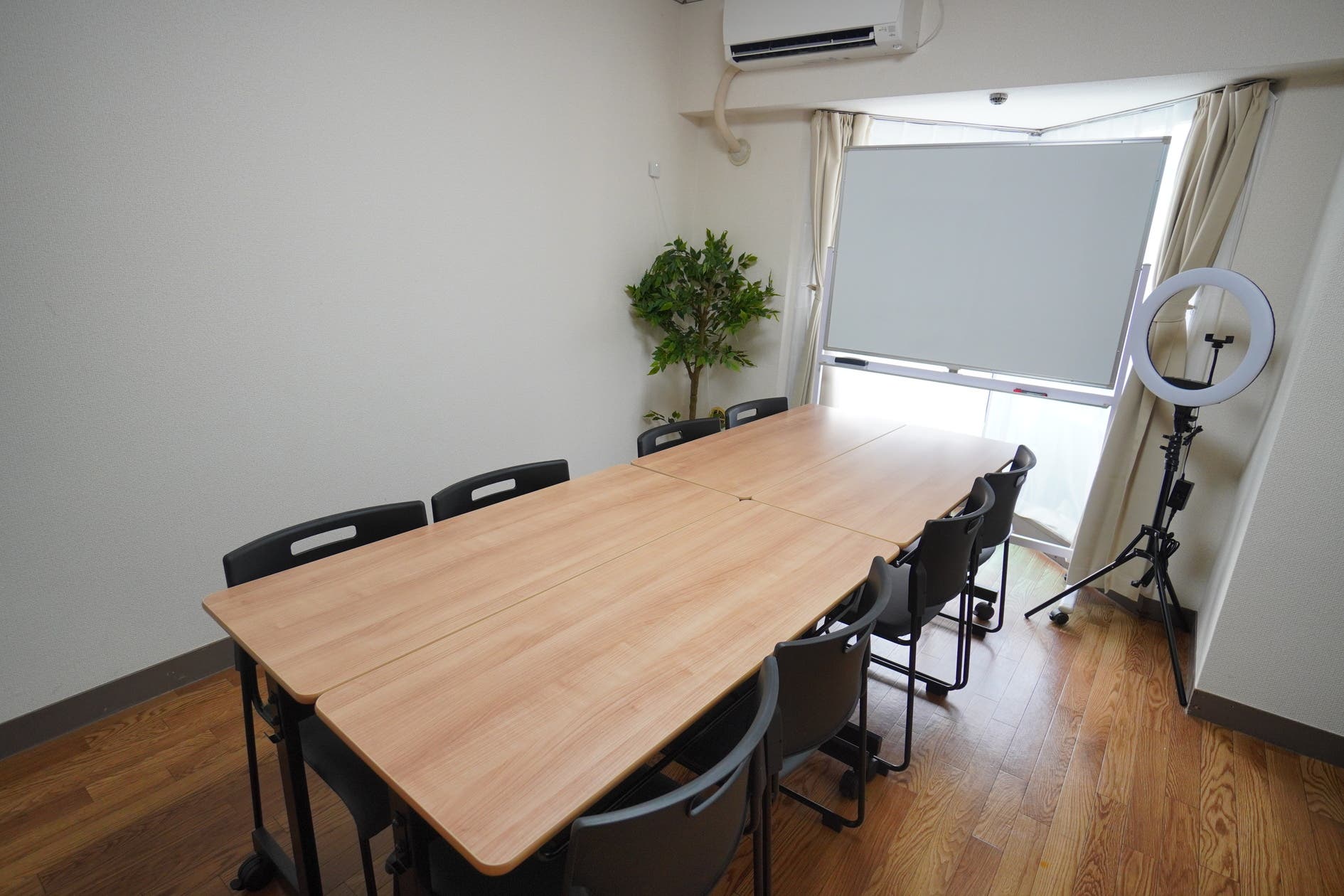 ＜栄ミーティングポイント＞サカエチカ徒歩5分🚃Wi-Fi📶プロジェクター🎥会議/セミナー/Zoom/ボドゲ/撮影の写真10