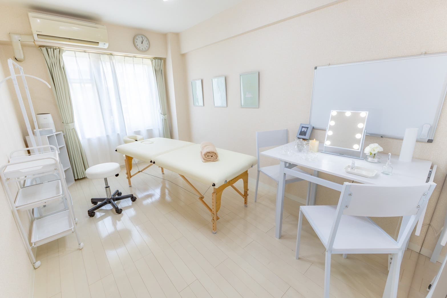 【年末年始20%OFF‼️12.29-1.4】東中野駅3分✨3h以上プラン超お得✨静寂✨完全個室の隠れ家サロン✨白基調の上質空間の写真1