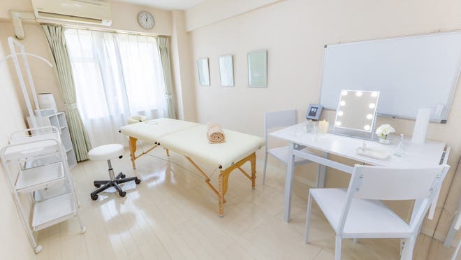 【年末年始20%OFF‼️12.29-1.4】東中野駅3分✨3h以上プラン超お得✨静寂✨完全個室の隠れ家サロン✨白基調の上質空間の写真1