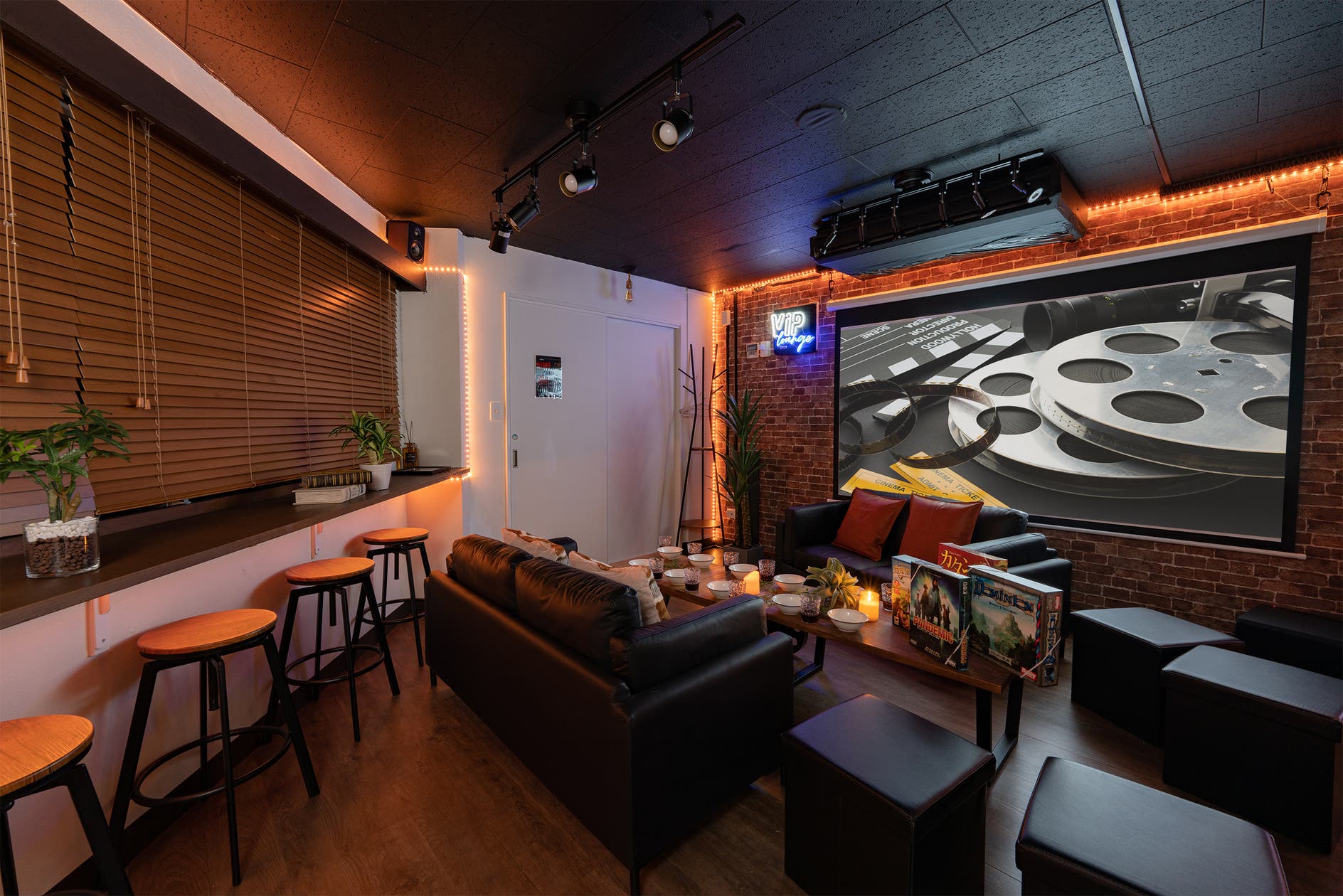 🎄クリスマス＆忘年会ならここ🥂🍿神田駅1分｜本格シネマ🎬120スクリーン＆4.1chサラウンド🔊最大10名[28]の写真6