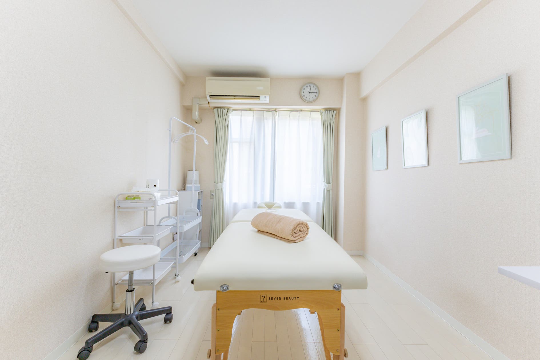 【年末年始20%OFF‼️12.29-1.4】東中野駅3分✨3h以上プラン超お得✨静寂✨完全個室の隠れ家サロン✨白基調の上質空間の写真5