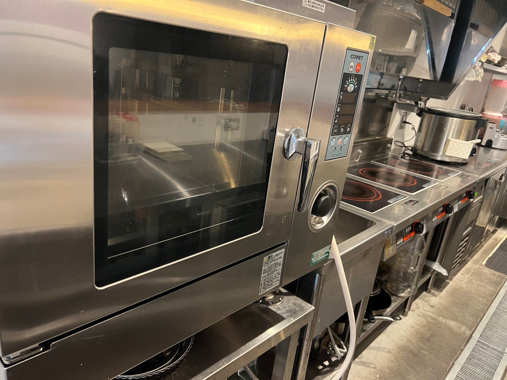 【目黒川沿い中目黒駅徒歩3分】清潔快適なキッチン・テイクアウト窓口付スペース（イベント/POPUPストア/パーティー）の写真3