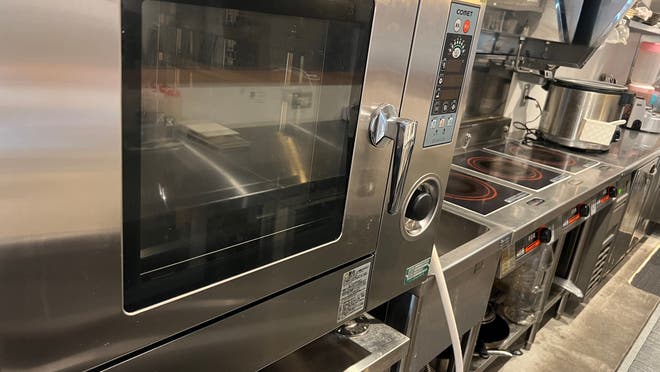 【目黒川沿い中目黒駅徒歩3分】清潔快適なキッチン・テイクアウト窓口付スペース(イベント/POPUPストア/パーティー)の写真3