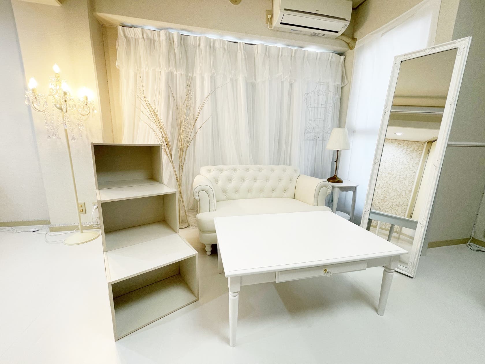 推し活🌈コスプレ👗撮影向けスタジオ🌙誕生日会OK💖テープライトで盛れる姫部屋🩰女子会🌷撮影[29]の写真15