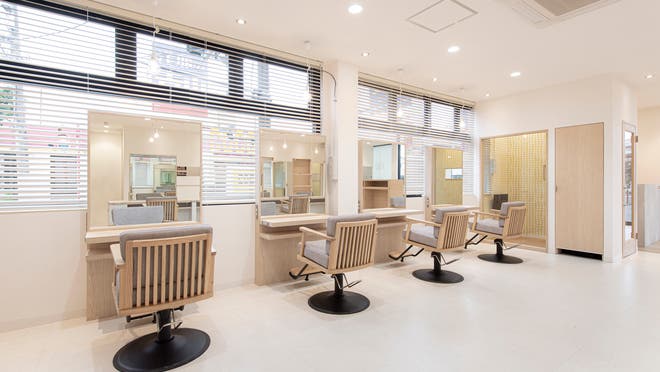 【EARTH 飯能店】カットオープン席★大型サロンに併設されたレンタルサロン✂︎フリーランス/個人練習/美容業に最適♪の写真2