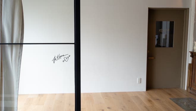 元町駅から徒歩5分の自然光が入るオシャレ空間の写真8