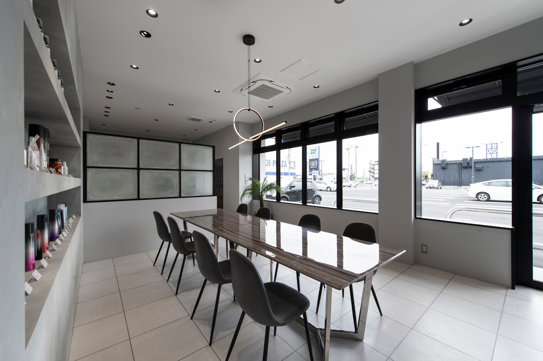 【EARTH 太田店】カットオープン席★大型サロンに併設されたレンタルサロン✂︎フリーランス/個人練習/美容業に最適♪の写真5