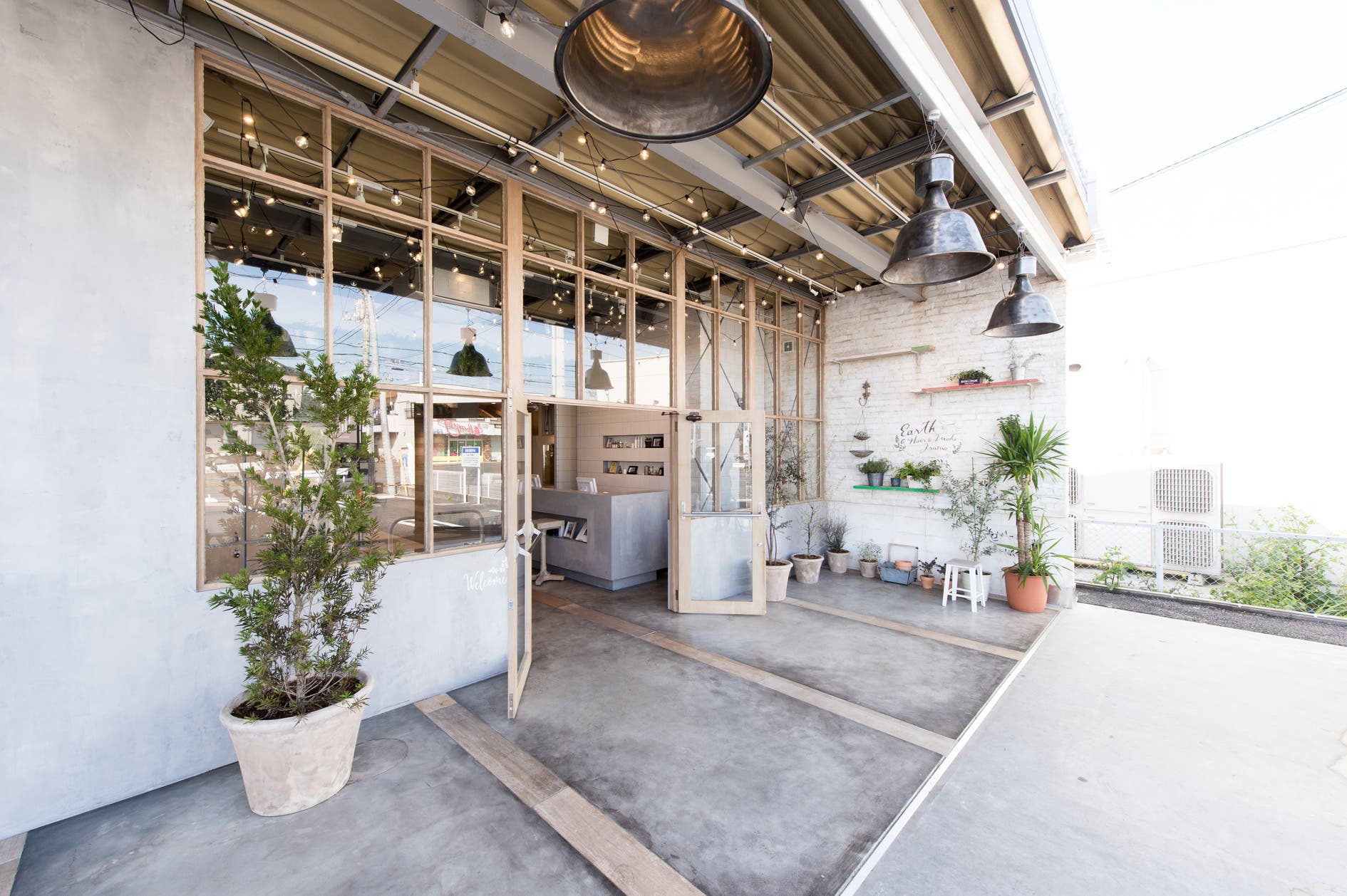 【EARTH 入間店】カットオープン席★大型サロンに併設されたレンタルサロン✂︎フリーランス/個人練習/美容業に最適♪の写真6