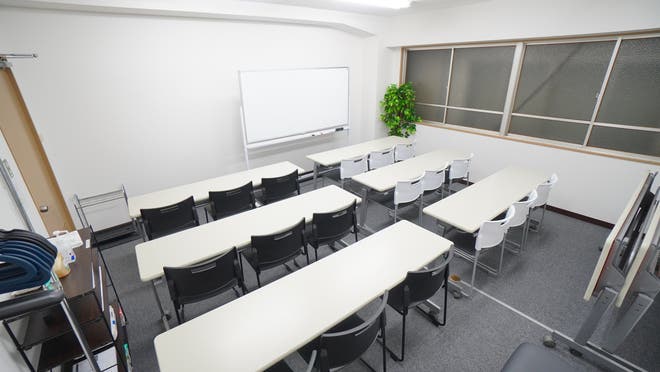 <リバーシ会議室>本町駅24番出口目の前✨光Wi-Fi📶プロジェクター🎥会議/セミナー/研修/ワークショップの写真7