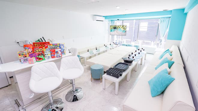 NEW🎉クリスマス🎄最大50名🉐駅3分🚋忘年会🍺大人気ゲーム機🎮女子会💗タコパ🐙24H🏪marble梅田の写真1