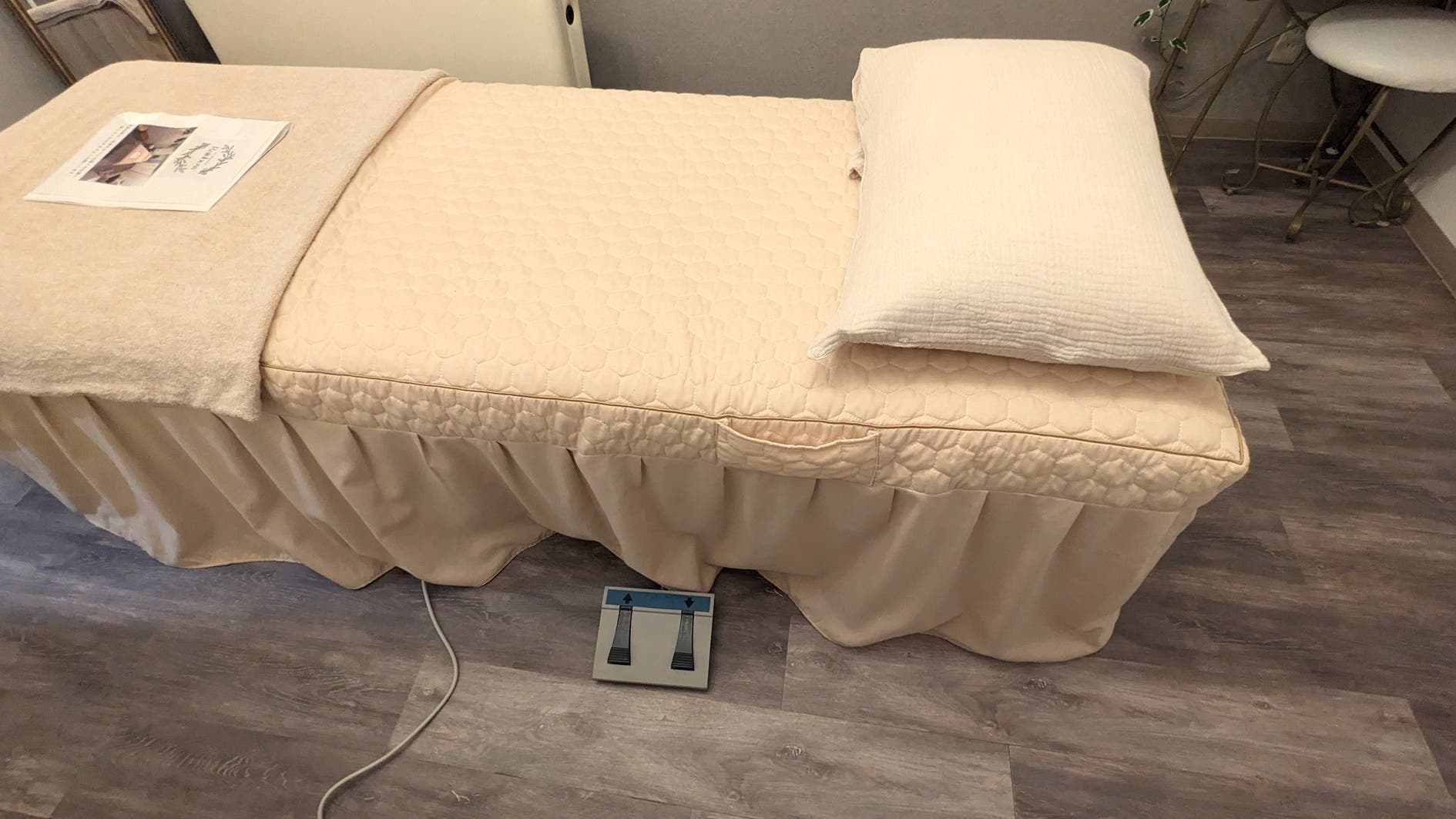 【池袋駅7分】平日料金大幅値下げ！💫/電動昇降ベッド（有孔）✨/お湯出る/今すぐ予約！/Rainbowの写真10