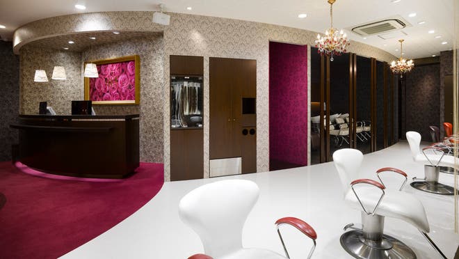 【EARTH 大曽根店】カットオープン席★大型サロンに併設されたレンタルサロン✂︎フリーランス/個人練習/美容業に最適♪の写真1