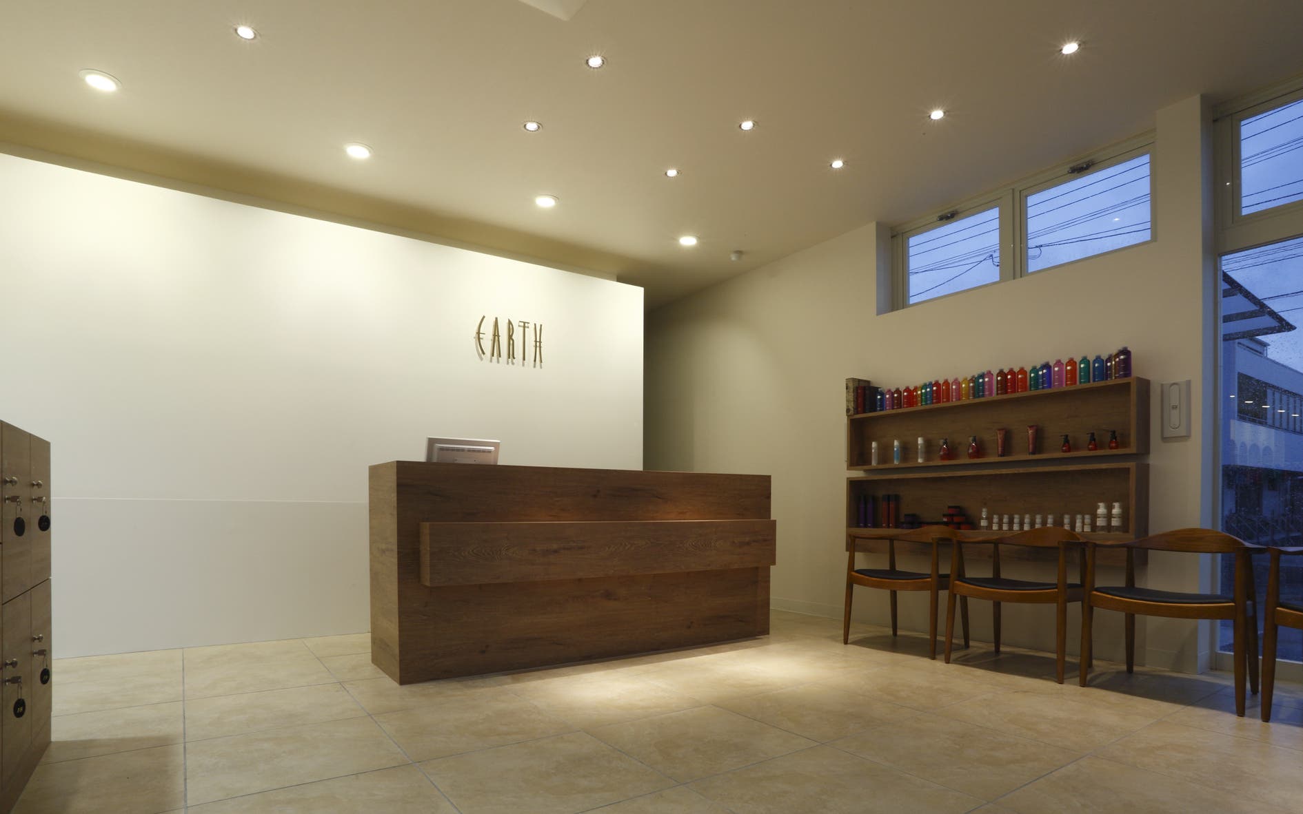 【EARTH 佐賀夢咲店】カットオープン席★大型サロンに併設されたレンタルサロン✂︎フリーランス/個人練習/美容業に最適♪の写真5