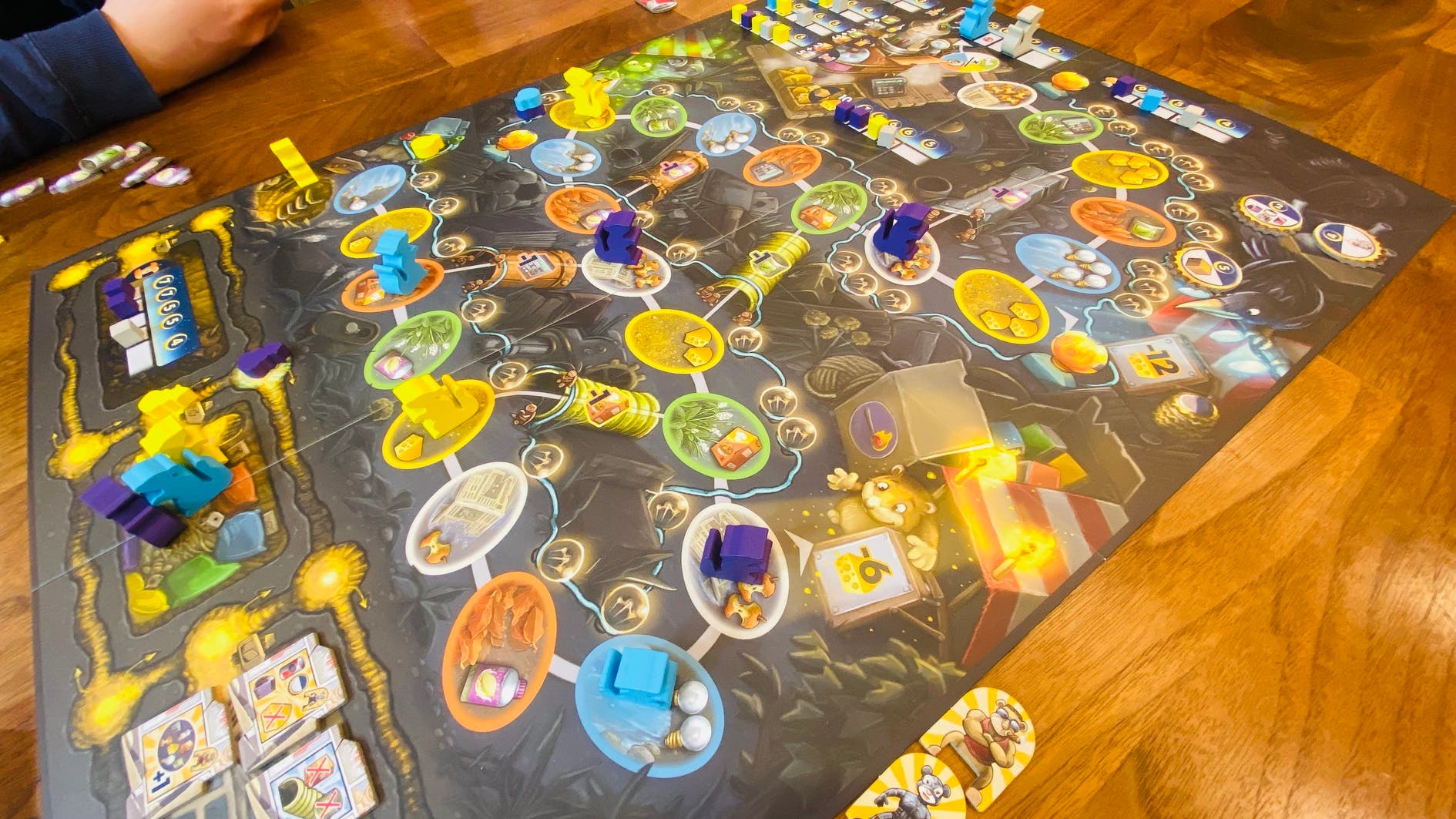 【貸切ボードゲームスペース】歓送迎会/懇親会/パーティーに！ボードゲーム800種類！最大15名！長浜駅5分の写真9