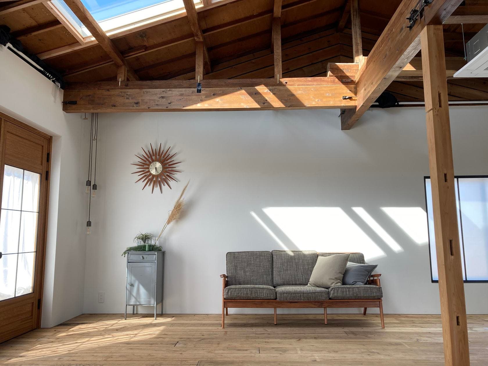 『スタジオフィールド』絵になる階段のある、庭付き自然光撮影スタジオ！インタビュー撮影、商品撮影などにの写真13