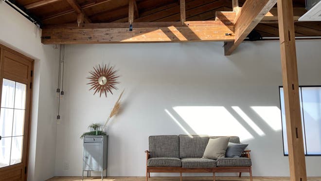 『スタジオフィールド』絵になる階段のある、庭付き自然光撮影スタジオ!インタビュー撮影、商品撮影などにの写真13