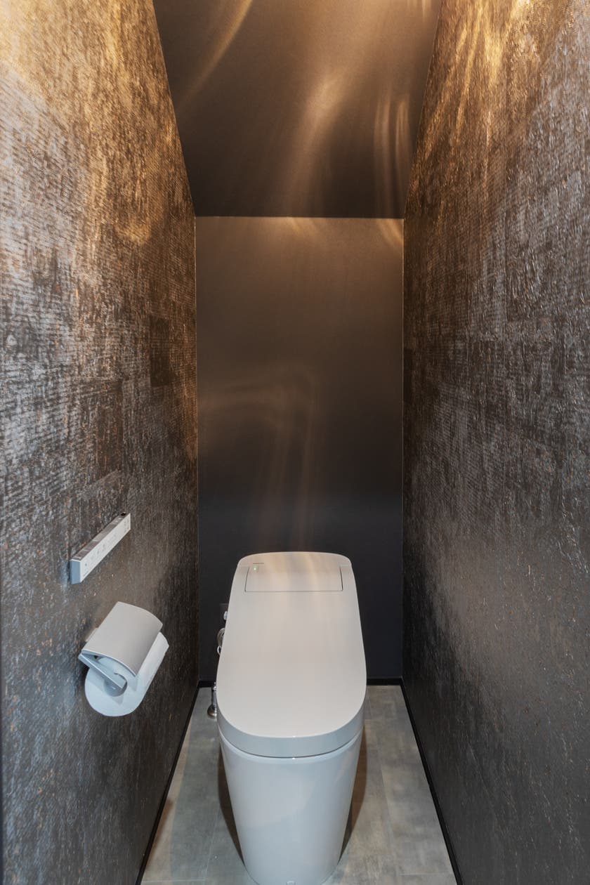 海まで30m。リモートワークしながら、いい波が来たらすぐ海へ。ジム・サーフィン・SUPなど、仕事と遊びが可能なスペースですの写真11