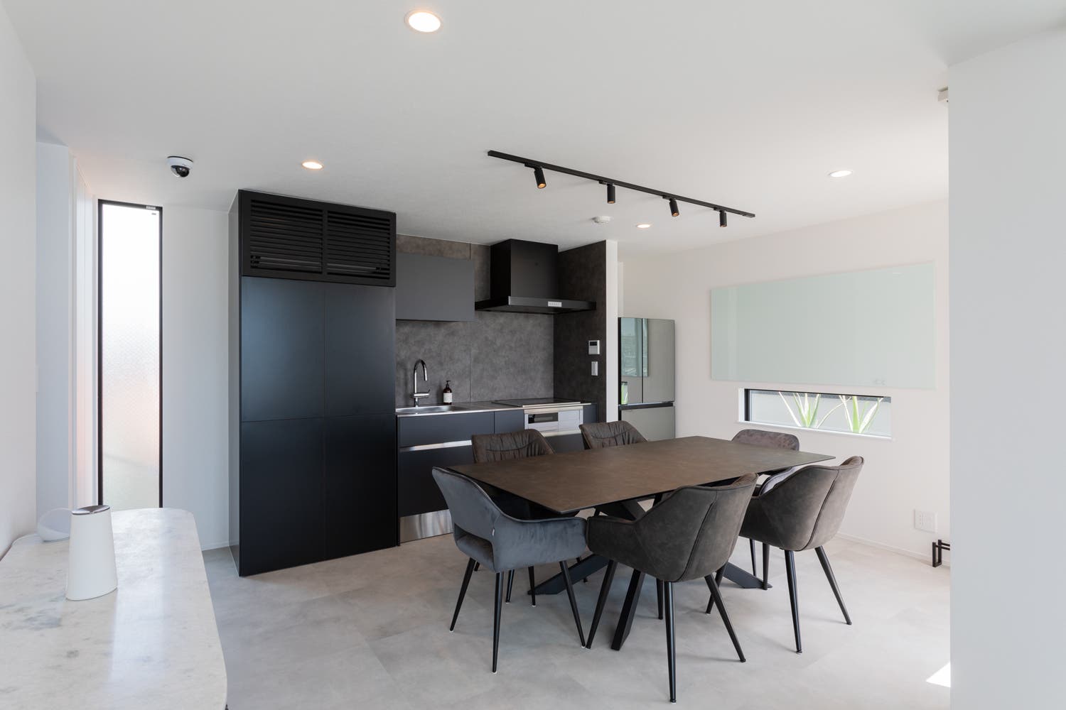 江ノ島ビュー‼一年中、日焼けを気にせず、海を感じる開放的な空間で、音楽を聴きながら夏の気分を味わい、ゆったりした時間を過ごせますの写真6