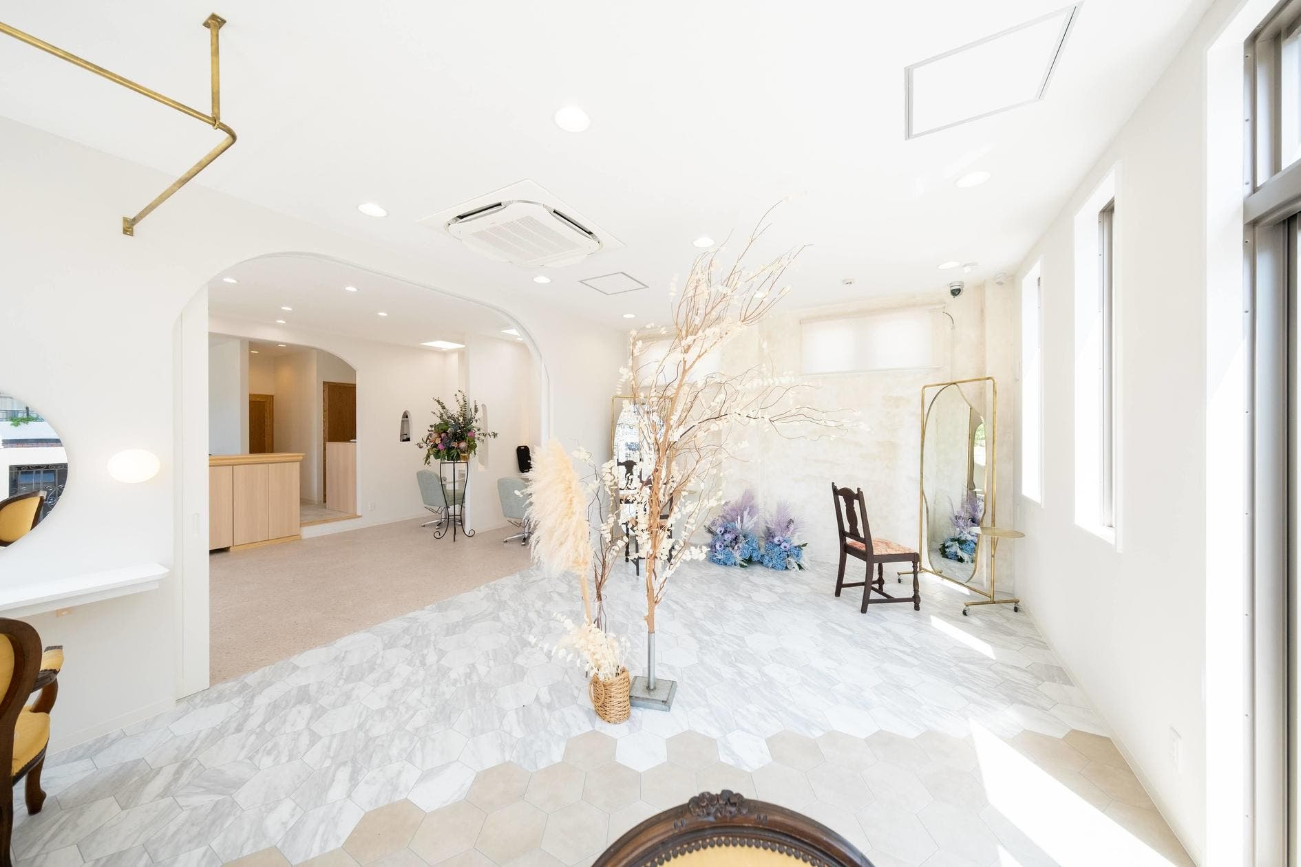 北谷美浜・アメリカンビレッジ★自然光はもちろん。照明を使ってのスタジオ撮影も◎ ロケ撮影の拠点としても最適の写真7