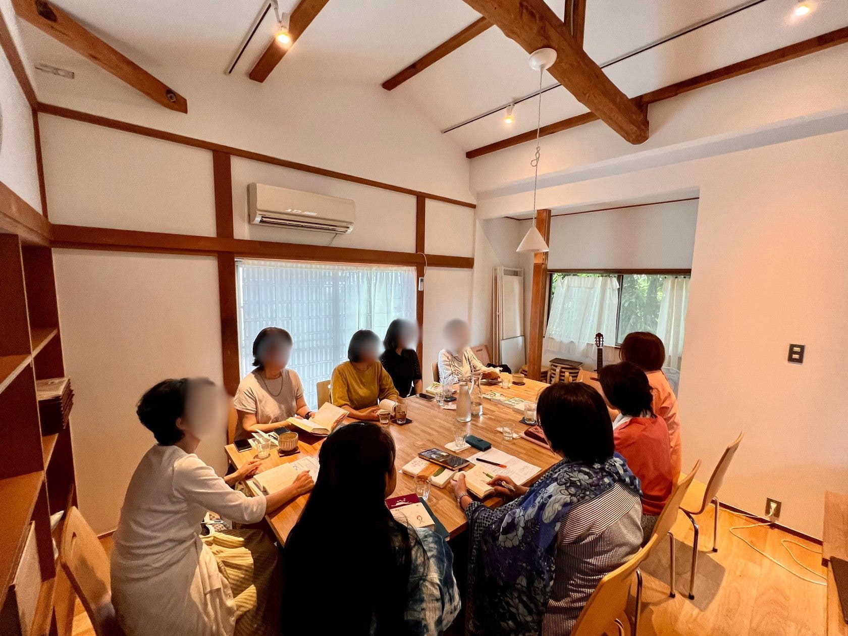 緑に囲まれた小さなカフェで、大切なお仲間との時間をお過ごし下さい。の写真5