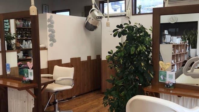 宮崎駅から徒歩15分の美容室の写真1