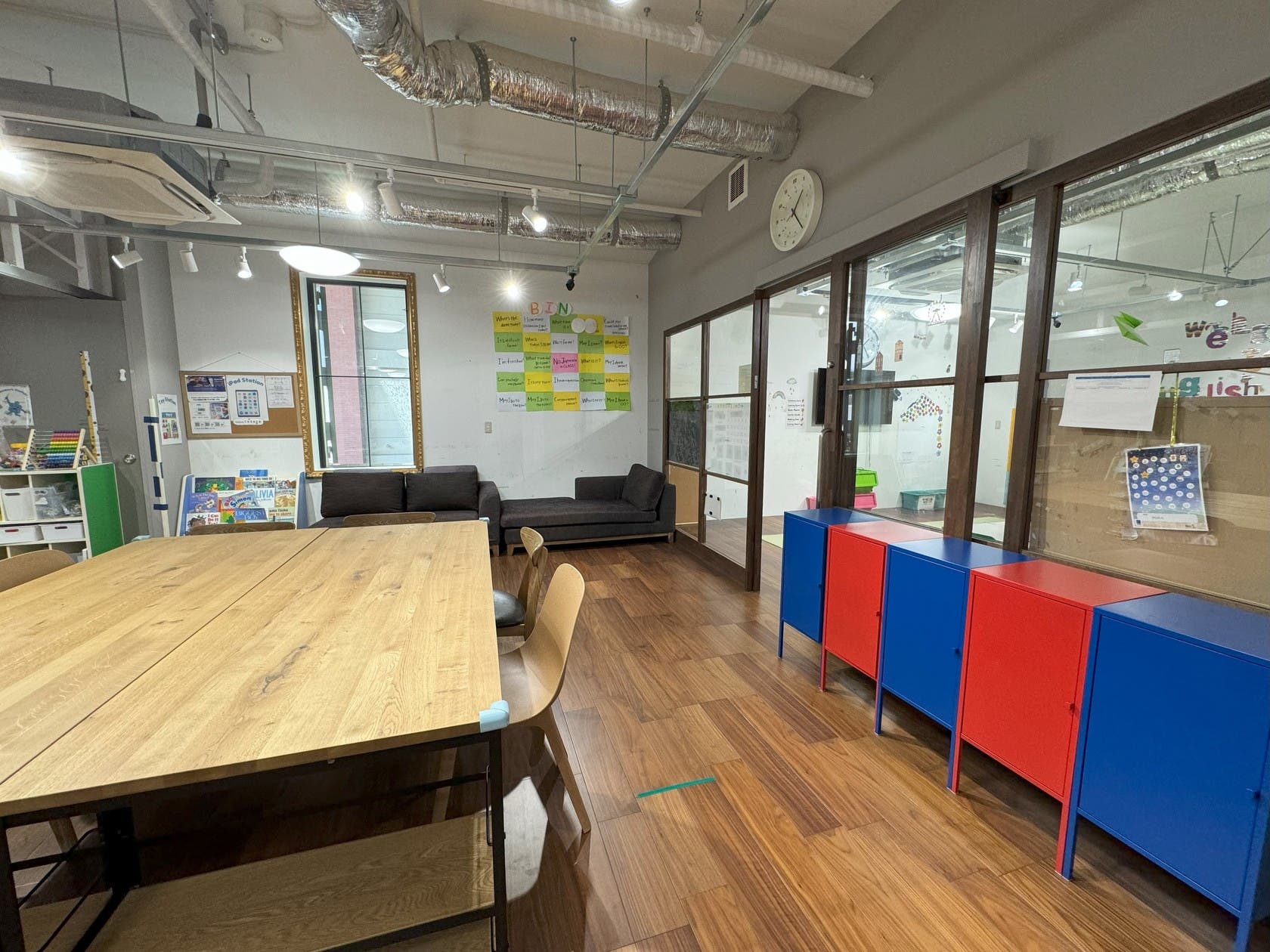 【桜木町／馬車道：ラウンジルーム】駅近好立地！お子様連れ大歓迎✨パーティーにぴったり🚠🚢オプションでキッチン利用も可能🧑‍🍳の写真5