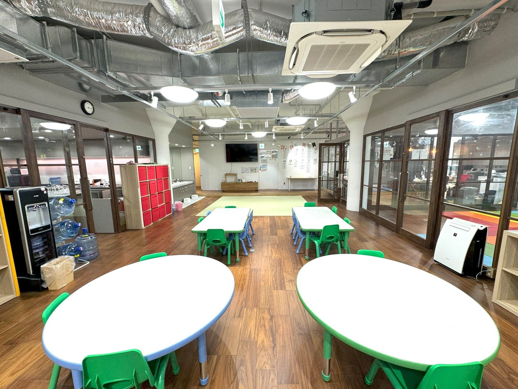 【桜木町／馬車道：ラウンジルーム】駅近好立地！お子様連れ大歓迎✨パーティーにぴったり🚠🚢オプションでキッチン利用も可能🧑‍🍳の写真7