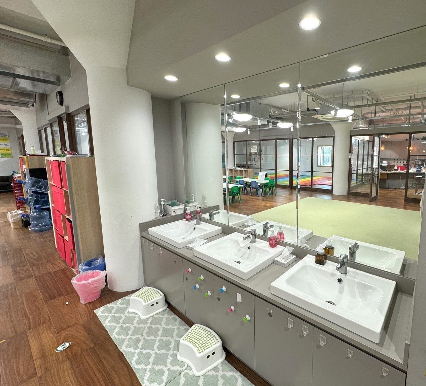 【桜木町／馬車道：ラウンジルーム】駅近好立地！お子様連れ大歓迎✨パーティーにぴったり🚠🚢オプションでキッチン利用も可能🧑‍🍳の写真10