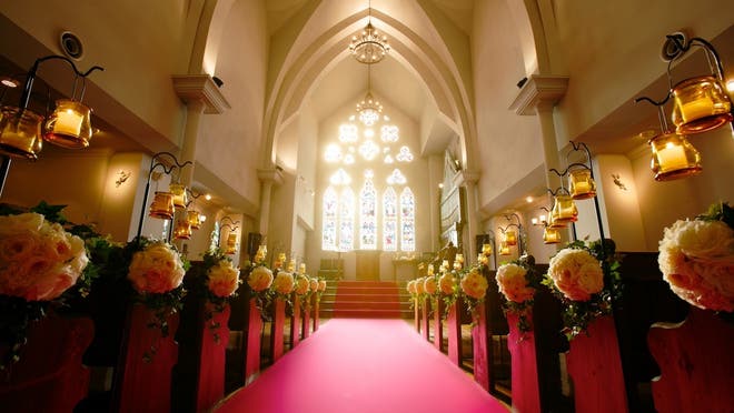 【 貸切チャペル 】京都の街中にあるステンドグラス輝く大聖堂(演奏会/コンサート/MV撮影)の写真1