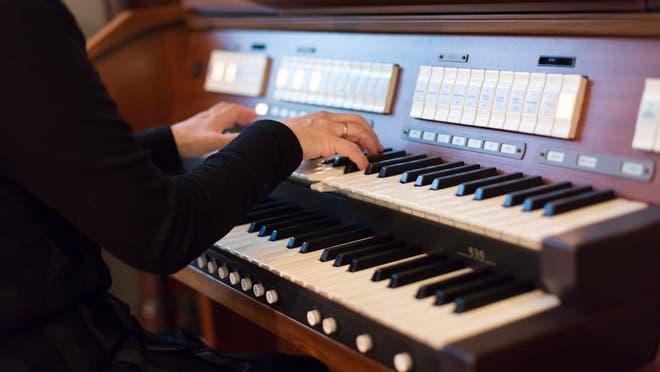 【 貸切チャペル 】京都の街中にあるステンドグラス輝く大聖堂(演奏会/コンサート/MV撮影)の写真7