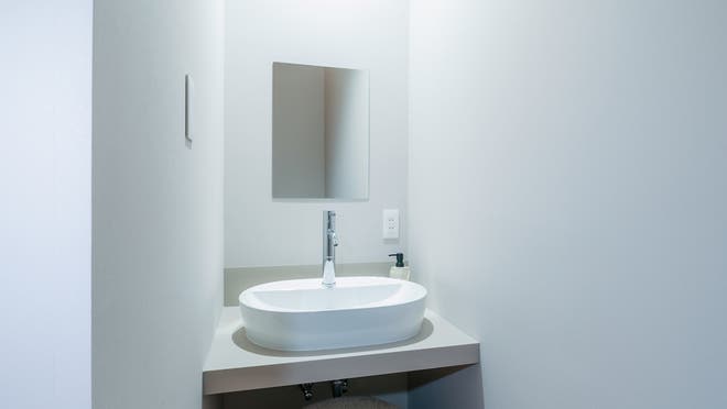 完全個室で施術可能!勝山通り沿いテナント!の写真4