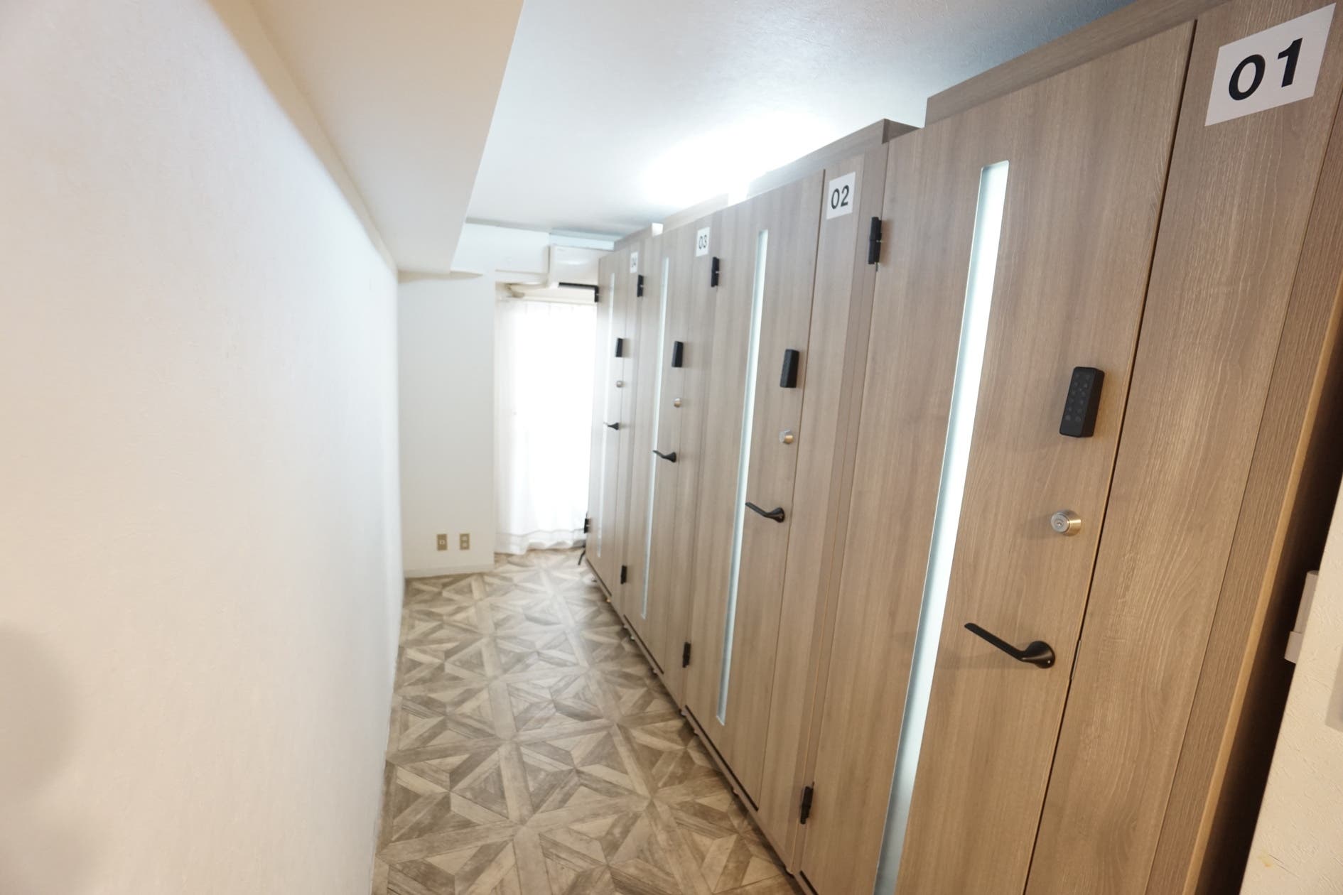 ＜ワークブース浜松町No.3＞大門駅徒歩30秒🚃完全個室🚪光回線Wi-Fi📶モニター🖥電源🔌テレワーク/面接/自習/作業の写真5