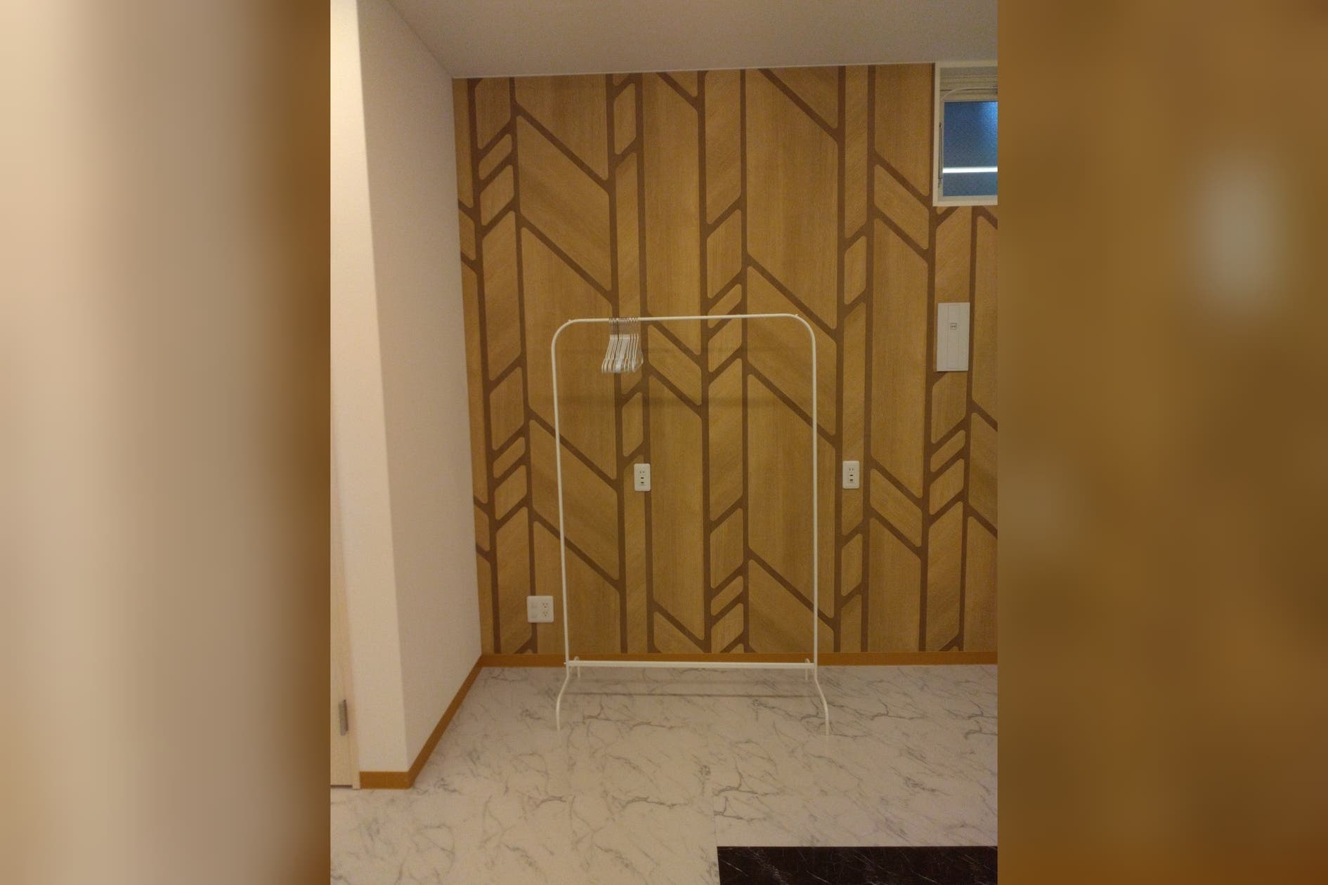 新小岩駅から徒歩4分　2階会議室　長机8台・着席人数30名の写真13