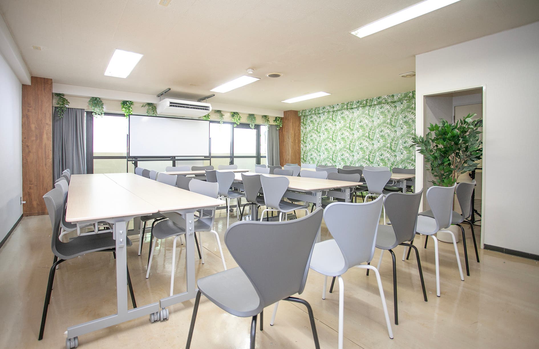 仙台駅西口徒歩５分/40名収容/会議/セミナー/研修/撮影/ボードゲーム/テレワーク/オフィス/個室/レンタル/オンラインの写真5