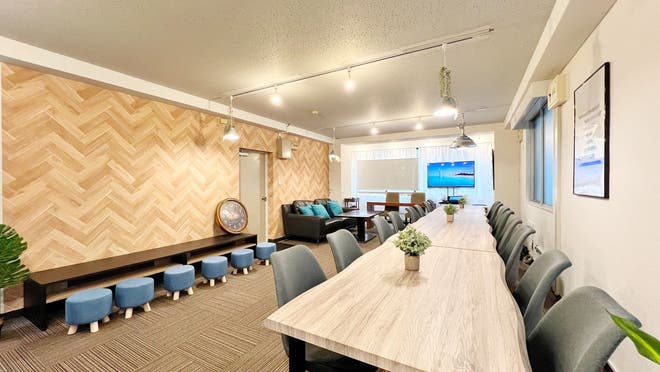 平日1999円~/土日祝2999円~/懇親会OK/駅2分/最大40名/冷蔵庫&キッチン付会議室/TVモニター/Wifiの写真1