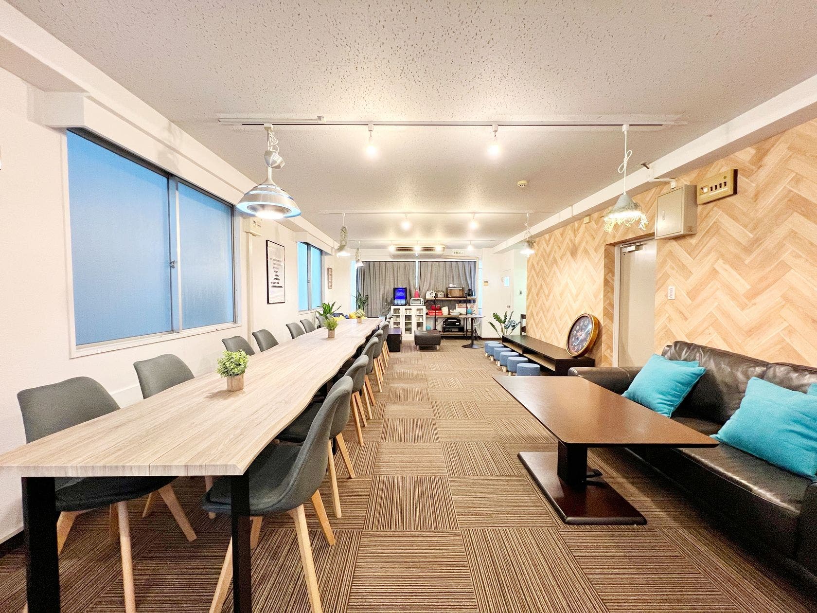 平日1999円～/土日祝2999円～/懇親会OK/駅２分/最大40名/冷蔵庫&キッチン付会議室/TVモニター/Wifiの写真6