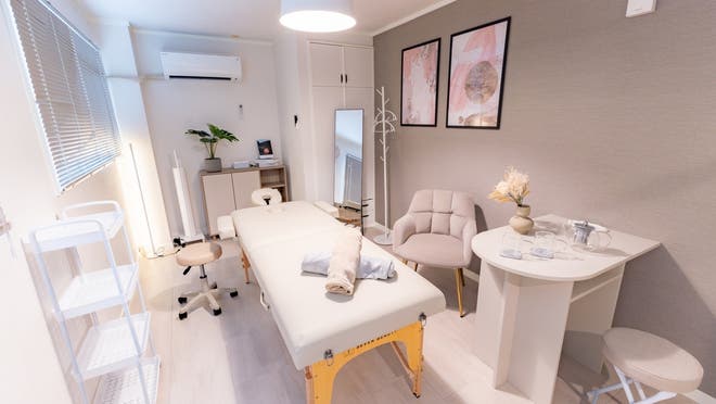 【オープン記念価格】【京橋駅5分】期待を超える完全個室の優雅な空間☆高品質&多機能ベッド完備♪無料備品でしっかりサポートの写真1