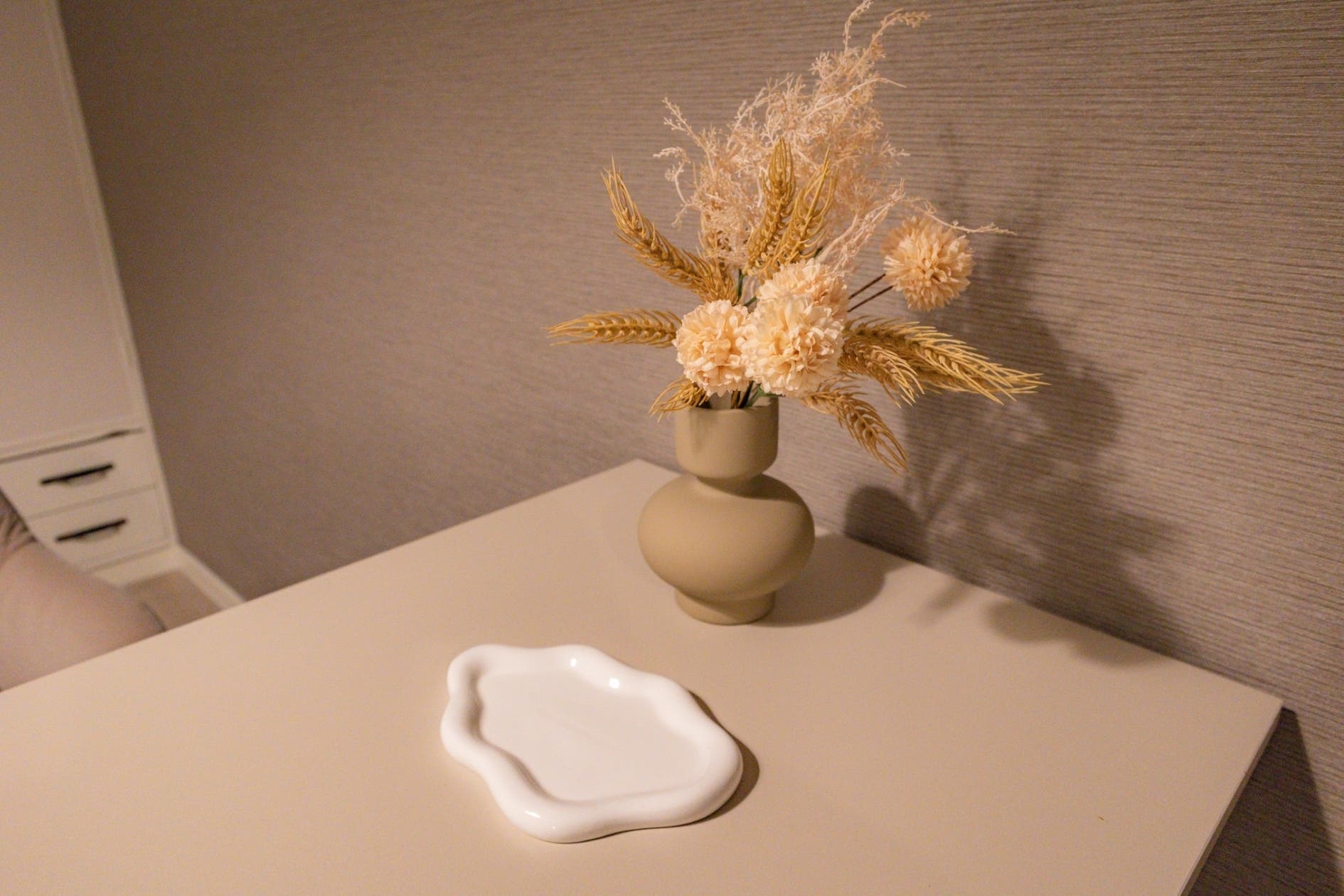 【オープン記念価格】【京橋駅5分】期待を超える完全個室の優雅な空間☆高品質&多機能ベッド完備♪無料備品でしっかりサポートの写真15