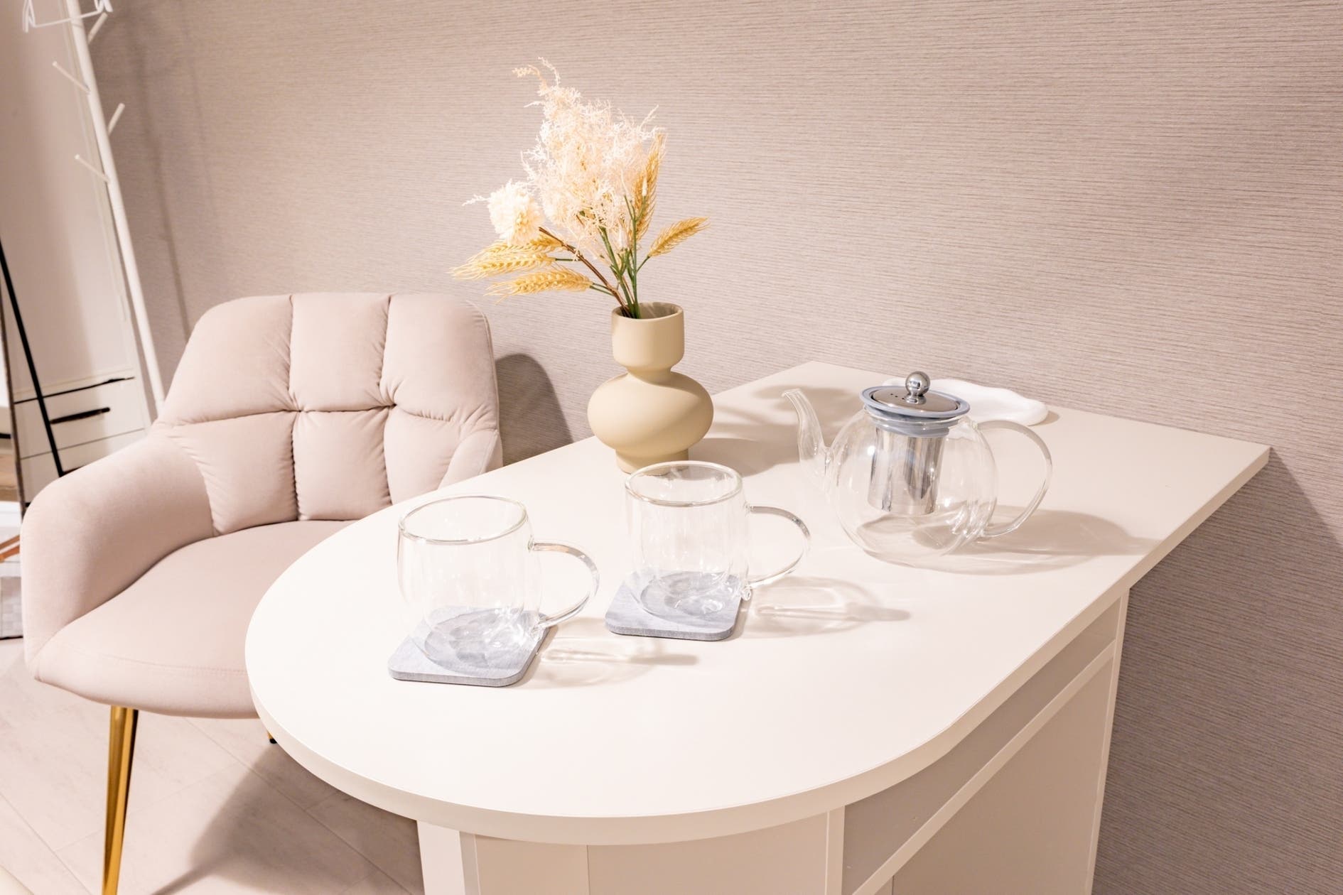 【オープン記念価格】【京橋駅5分】期待を超える完全個室の優雅な空間☆高品質&多機能ベッド完備♪無料備品でしっかりサポートの写真14