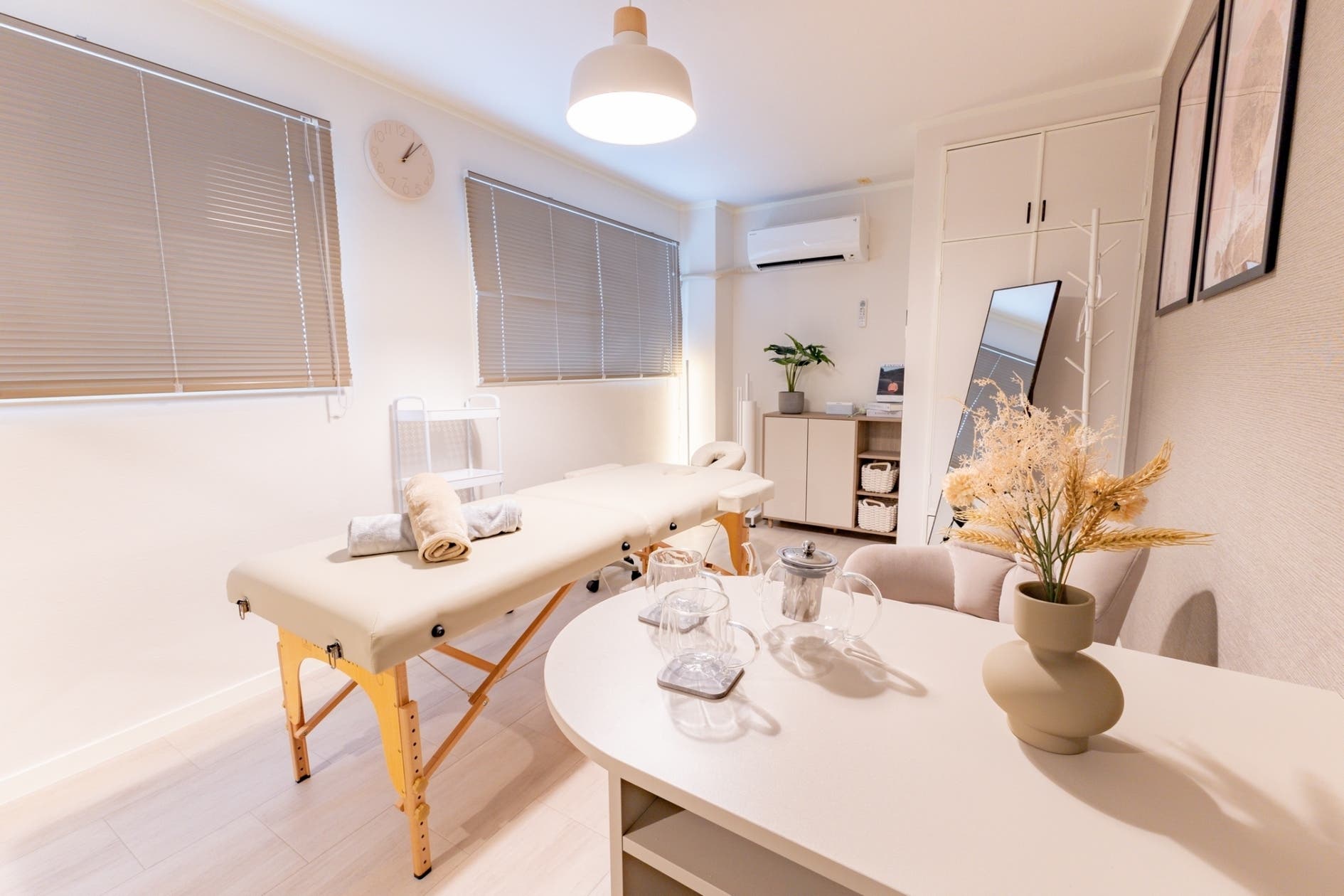 【オープン記念価格】【京橋駅5分】期待を超える完全個室の優雅な空間☆高品質&多機能ベッド完備♪無料備品でしっかりサポートの写真25