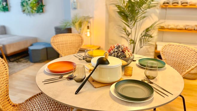 【関内5分/馬車道3分】最大24名/光回線無料Wifi/会議・撮影・女子会・ボドゲ等!飲食🍷可!ゴミ捨て無料!の写真10