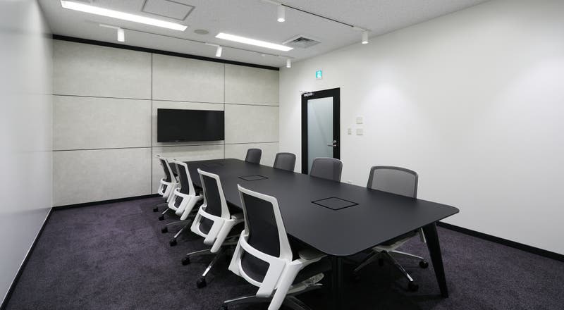 8名用会議室A　（最大12名利用可）　WAW品川インターシティフロント
