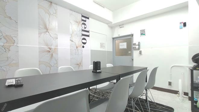 2Fエレベーター有/最大8名/東京駅・京橋・宝町駅徒歩2分/会議/ボドゲ/オフ会の写真2