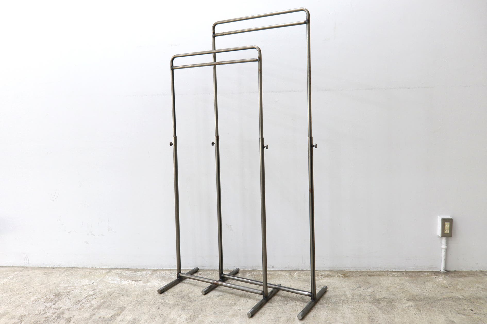 【大阪・本町駅4分】路面で駐車場2台付きの南向き / 展示会やポップアップストアに最適 / ガラス張りの25坪のレンタルスペースの写真22