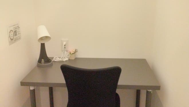 新小岩駅から徒歩4分 3階個室(A) イヤホンを使用してZoom会議、リモート会議もOK。の写真1