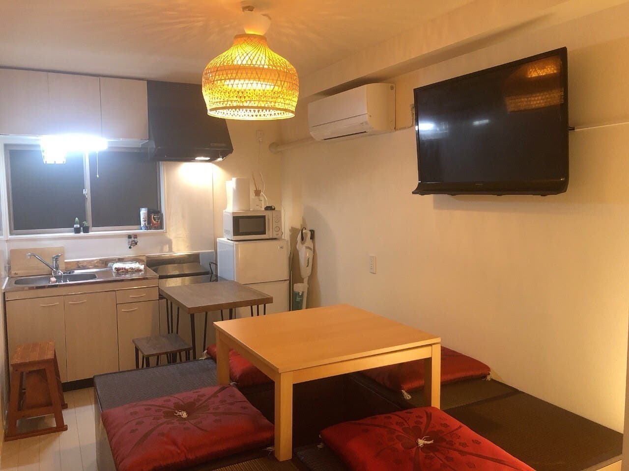 畳スペース有りお洒落な和モダンの写真5